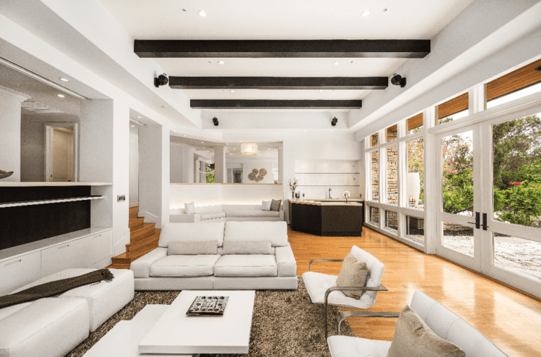 Secluded 5-Acre Luxury Compound & Vacant Buildable Lot - Paramount ...