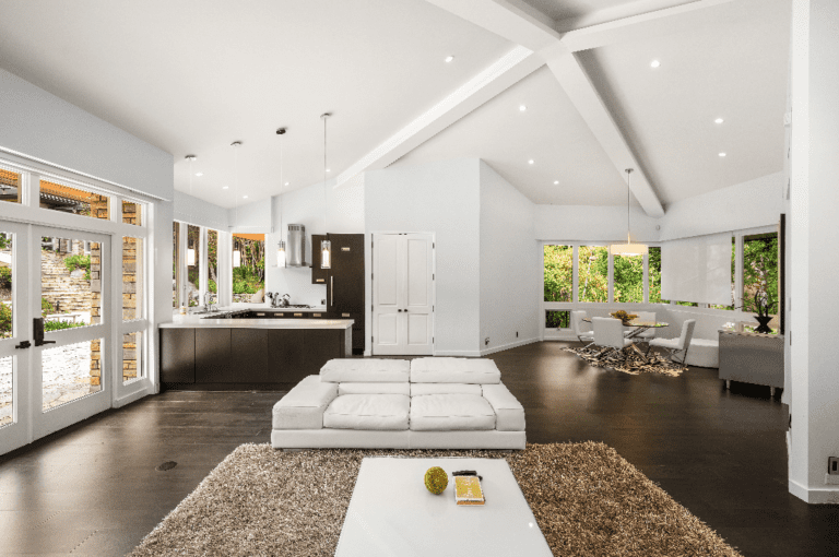 Secluded 5-Acre Luxury Compound & Vacant Buildable Lot - Paramount ...